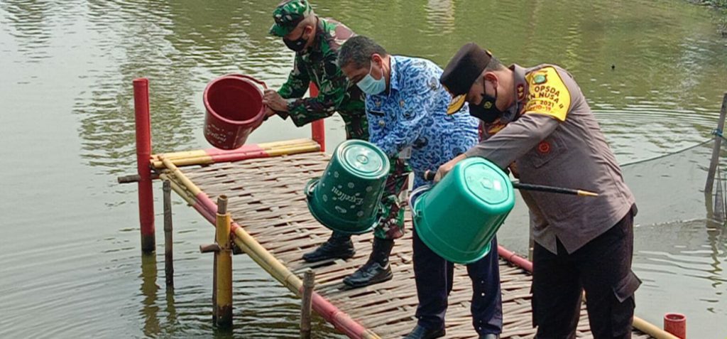 Kapolda Metro Jaya Resmikan Kampung Tangguh Di Desa Hegarmukti Kabupaten Bekasi – Pelita Rakyat