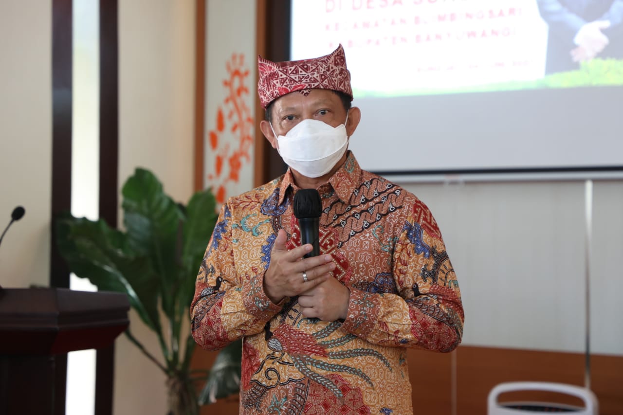 Tinjau Smart Kampung Desa Sukojati, Mendagri Ingin Inovasi di Banyuwangi Direplikasi – Pelita Rakyat